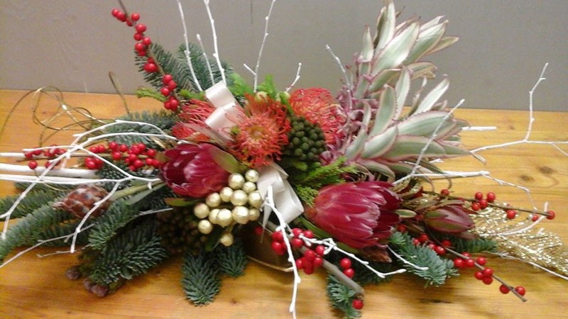 Composizioni floreali natalizie: naturali e lucenti – La Giardineria Milanese